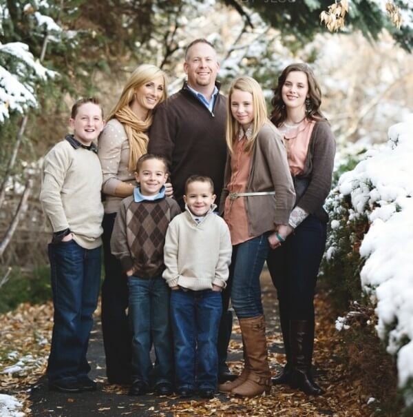 Family Photo Shoot And Clothing Tips For Photo Session - K4 Fashion