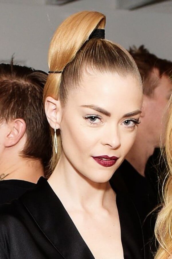 HAIRSTYLES 2019 PEEP IDEAS AT THE STARS Take the tail to a new level 3 ...