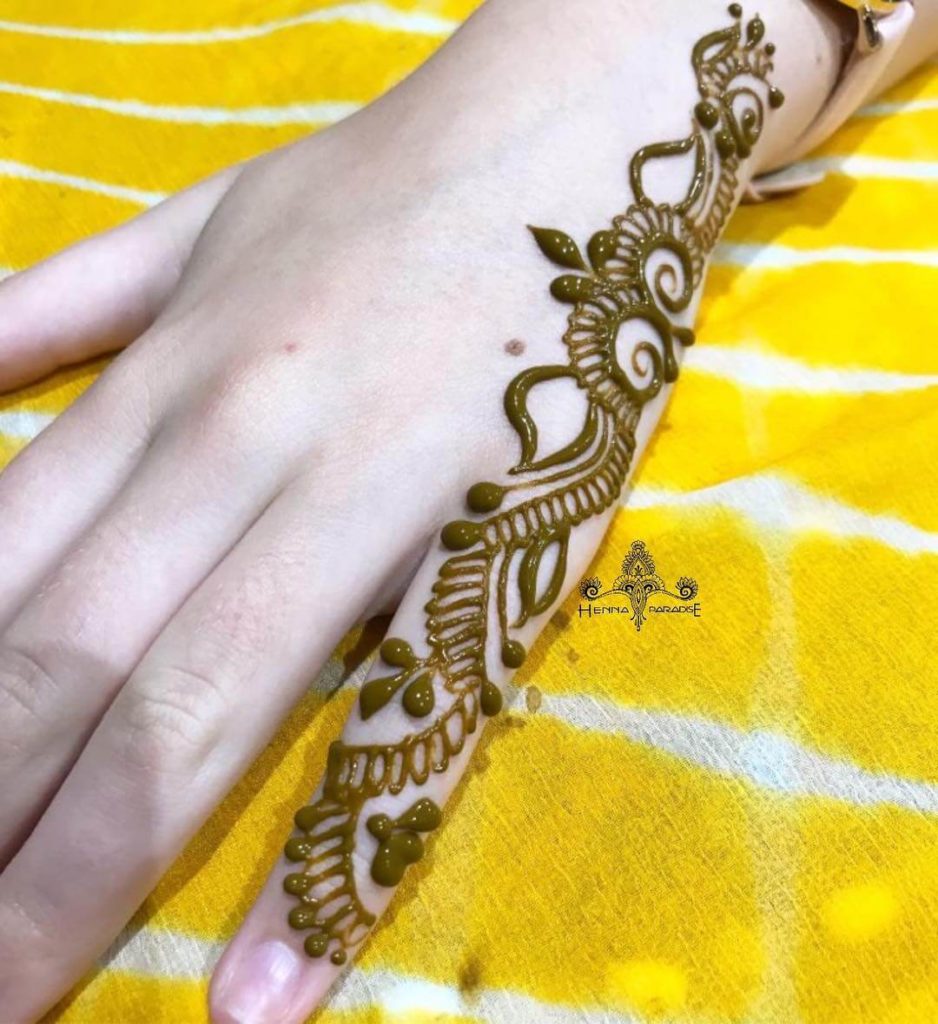 One Finger Mehndi Designs (4) - K4 Fashion