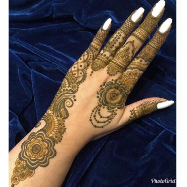 Latest Kerala Mylanchi Designs For Back Hand 2024 - K4 Fashion
