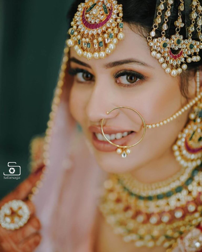 Beautiful Bridal Nath Designs for Indian Wedding - K4 Fashion