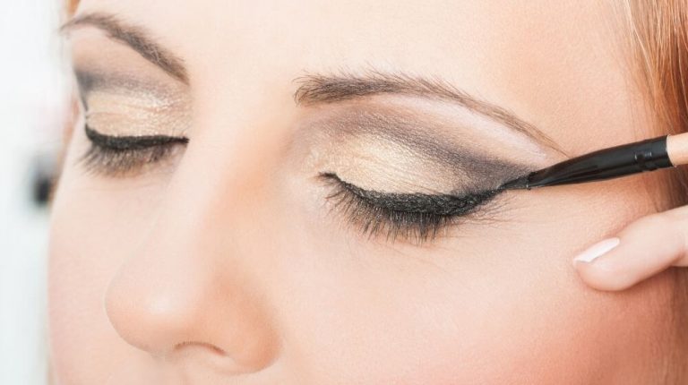 DIY Eyeliner - Ways to Make Eyeliner at Home - K4 Fashion