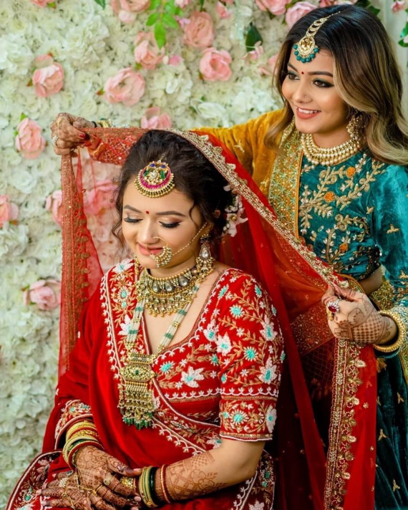 Gujarati Bridal Looks (9) - K4 Fashion
