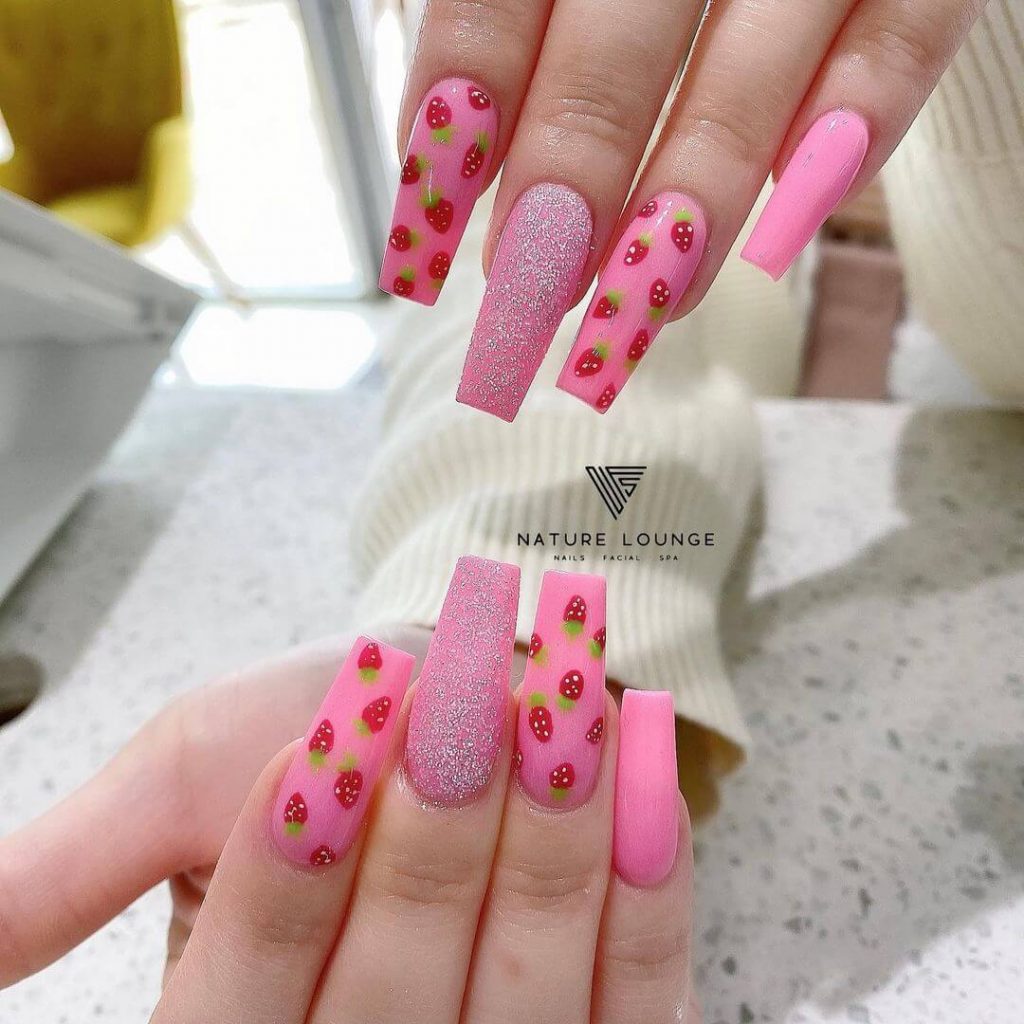 Strawberry Nail Art Designs for Summer - K4 Fashion