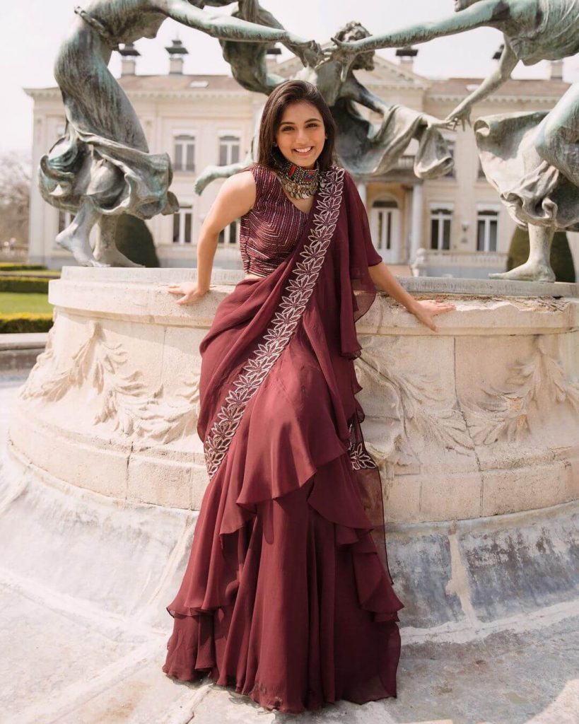 20+ Trending Diwali Outfit Ideas for Traditional Look - K4 Fashion