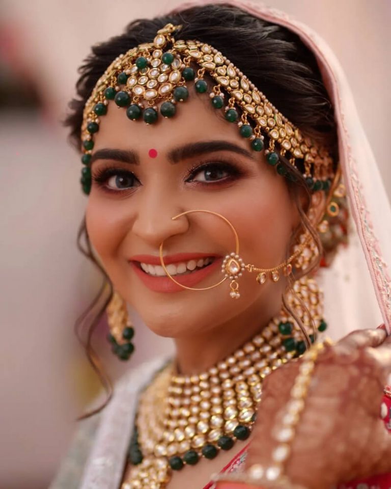 Vintage Nath Designs for a Royal Bridal Look - K4 Fashion