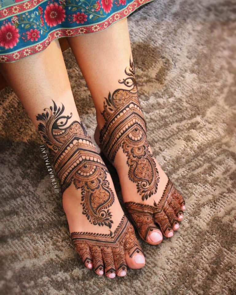 Trendy Leg Mehndi Designs for Indian Bride - K4 Fashion