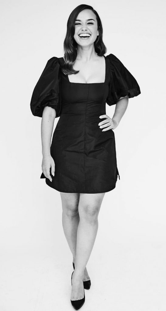 Rose Williams - Outfits, Style, & Looks - K4 Fashion