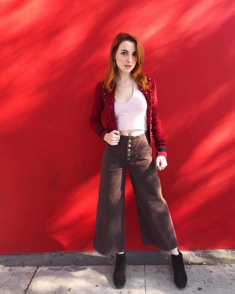 Juliette Goglia - Outfits, Style, & Looks - K4 Fashion