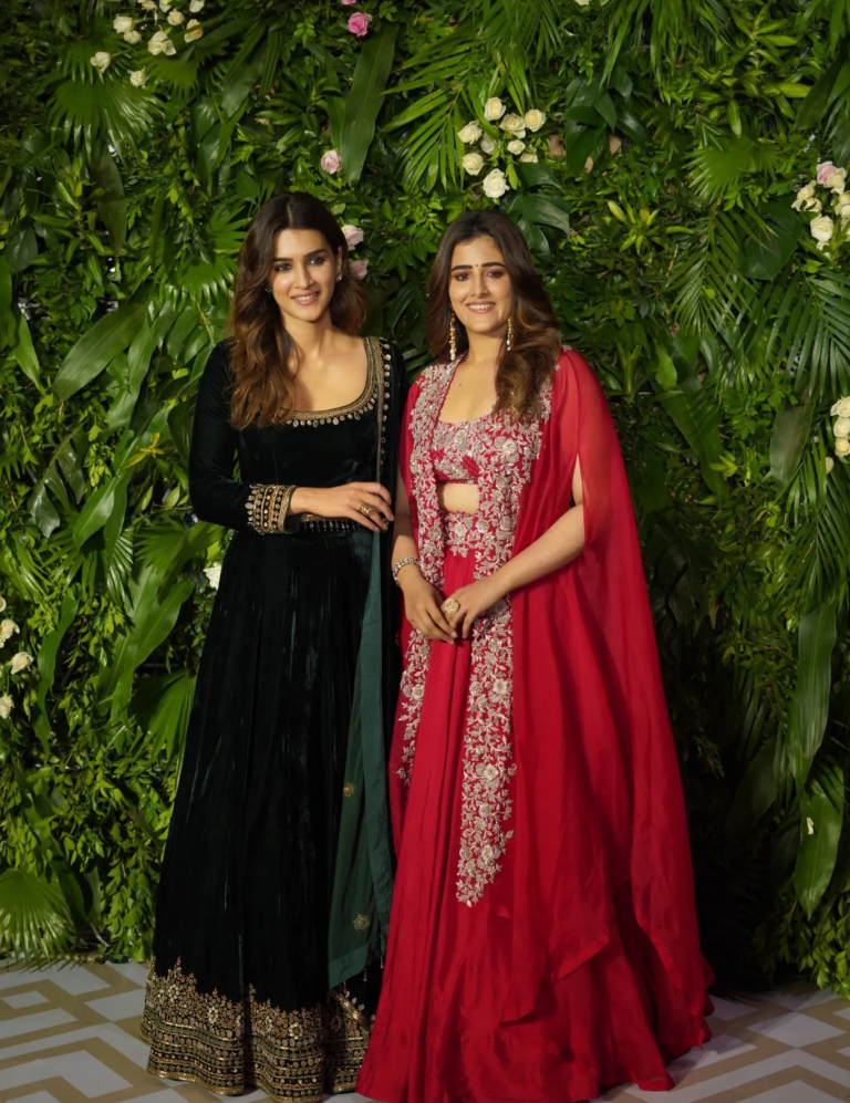 Kriti Sanon’s Diwali Party: Varun Dhawan, Ananya Panday, Vaani Kapoor ...