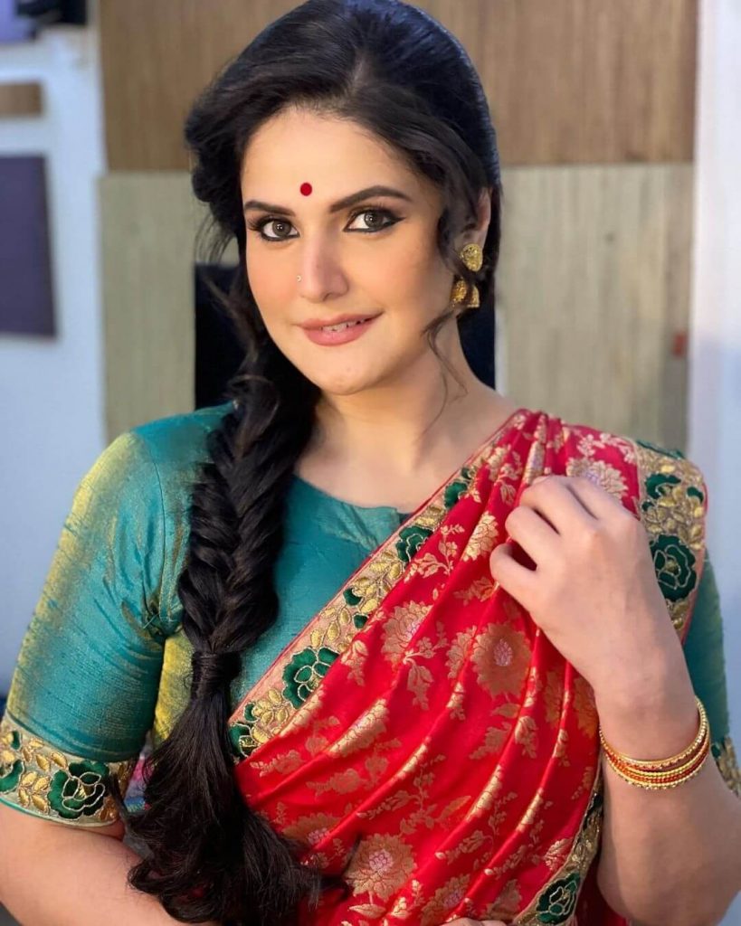 Popular Fashion Trends of Bollywood Celebs - K4 Fashion