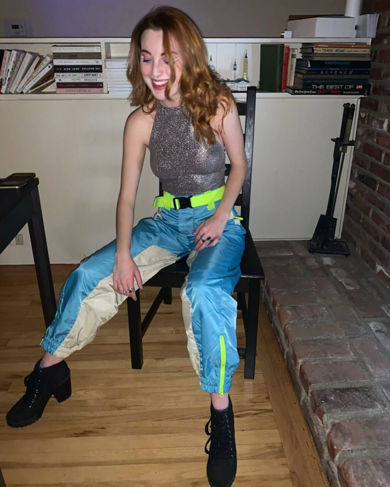 Juliette Goglia - Outfits, Style, & Looks - K4 Fashion