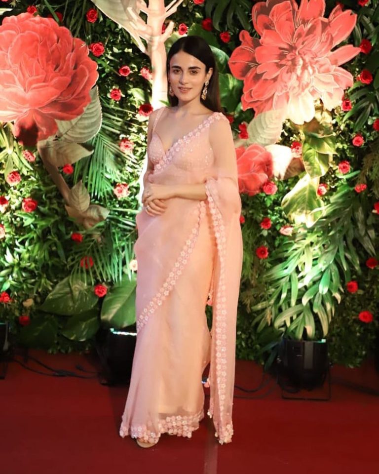 Diwali 2024: Stunning Diwali Looks Inspired by Your Favorite ...