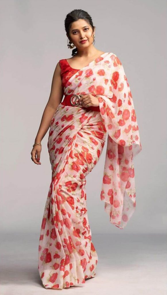 Prajakta Mali Outfits And Looks - K4 Fashion
