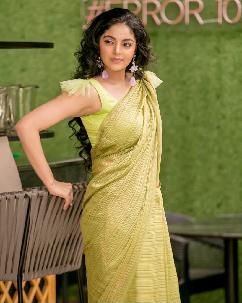 Sanam Shetty Ethnic Outfits And Looks - K4 Fashion