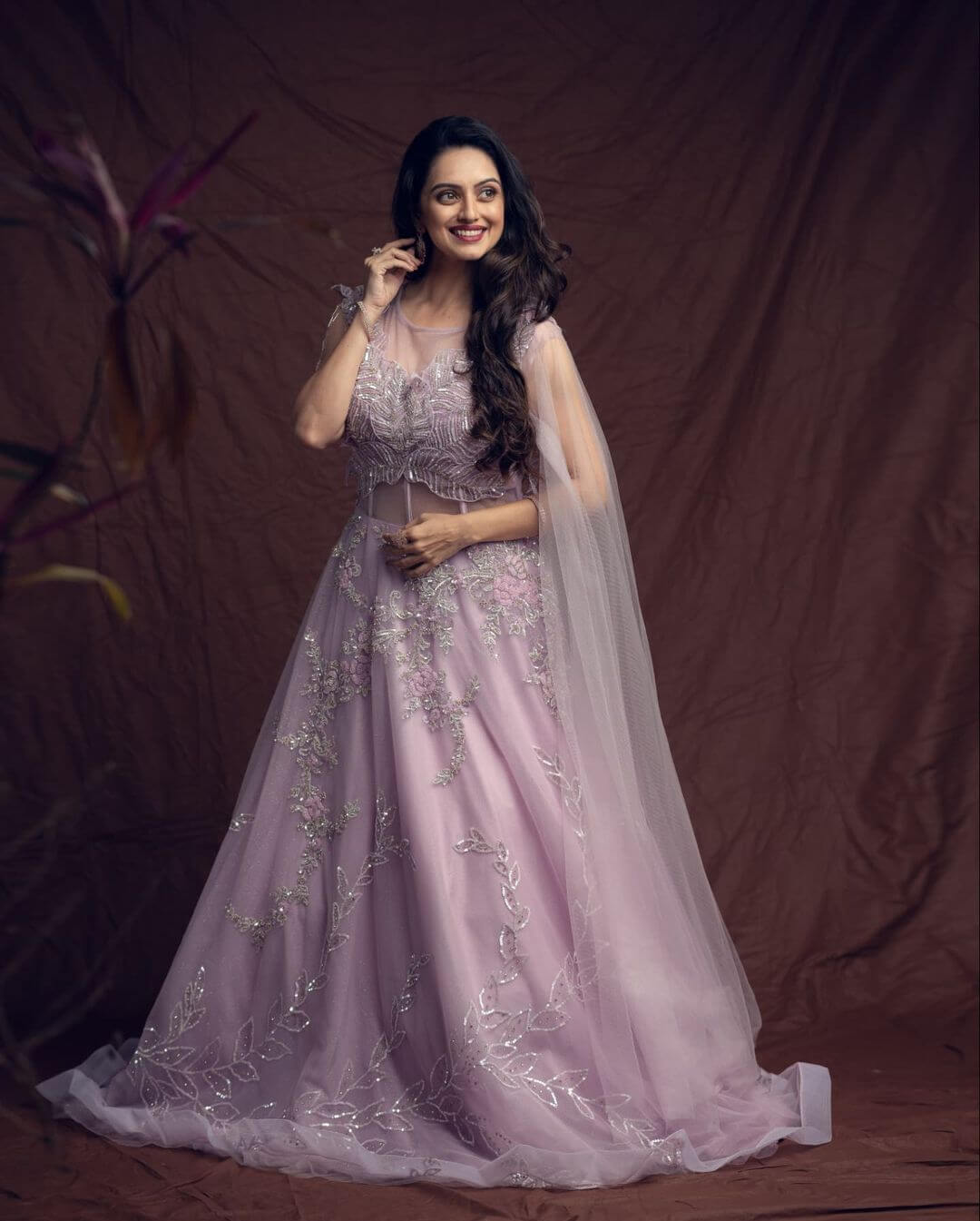 Shruti Marathe Mesmerizing Outfits And Looks - K4 Fashion