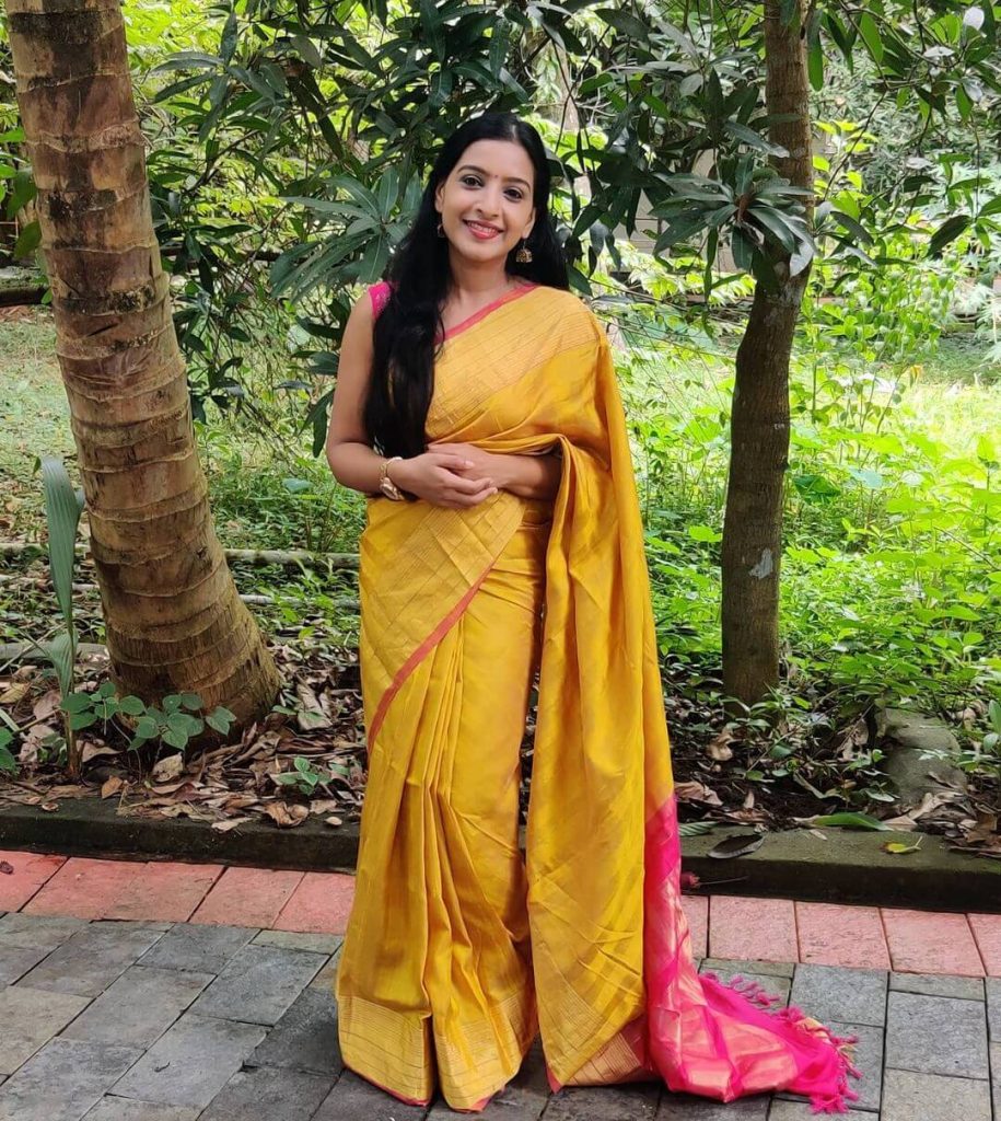 Alphy Panjikaran Elegant Outfits And Looks - K4 Fashion