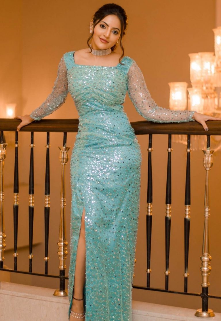 Athulya Ravi Trendy Outfits, Looks And Style - K4 Fashion