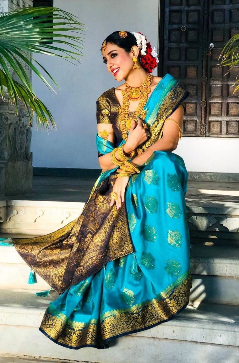 Riya Suman Festive And Modern Outfits - K4 Fashion