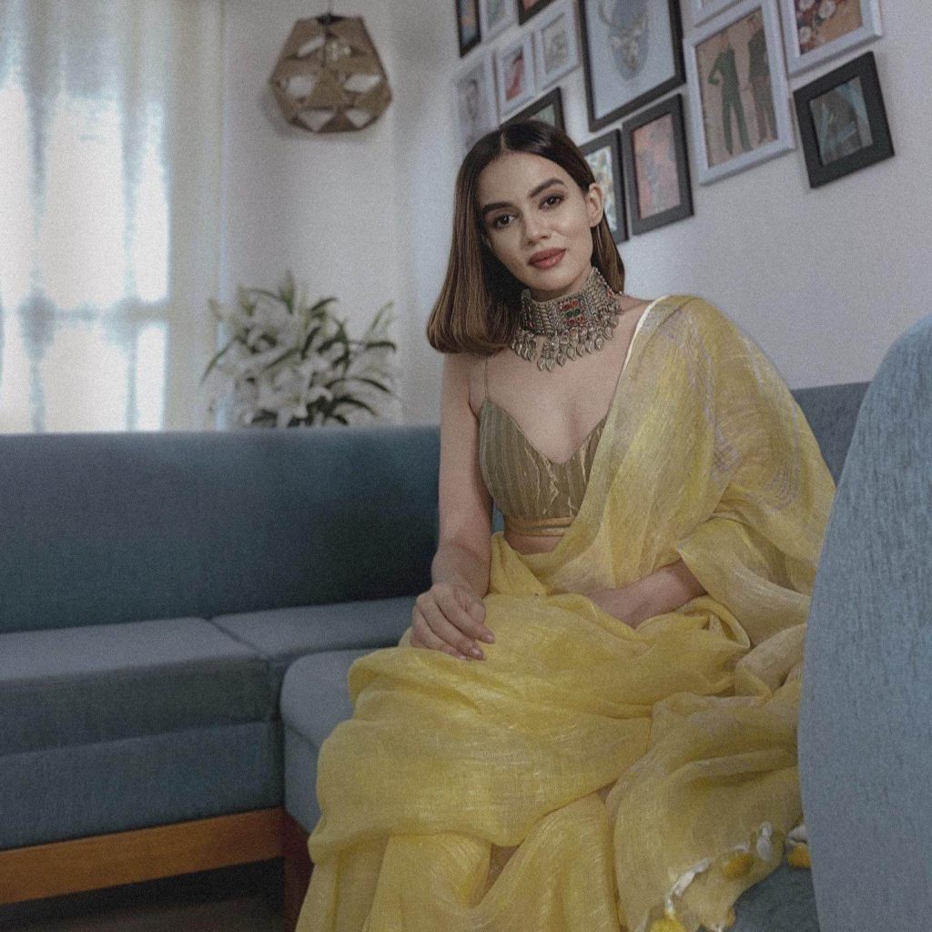 YouTuber Komal Pandey Stunning Traditional Outfits And Looks - K4 Fashion