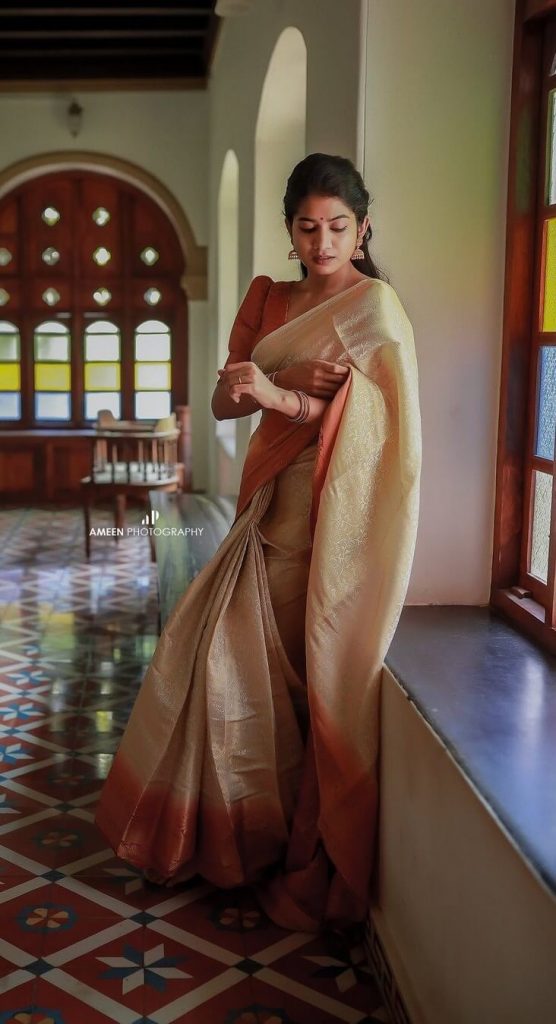 Anarkali Marikar Classy, Elegant Looks And Outfits - K4 Fashion