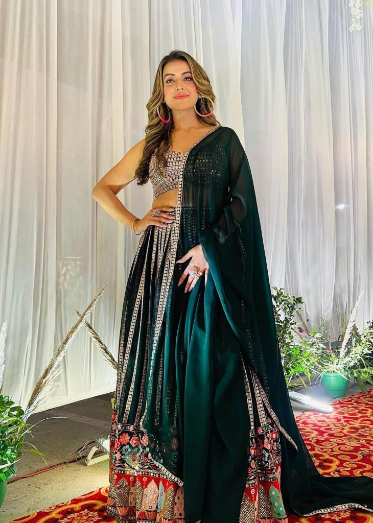 Akshara Singh Traditional Outfits And Looks - K4 Fashion