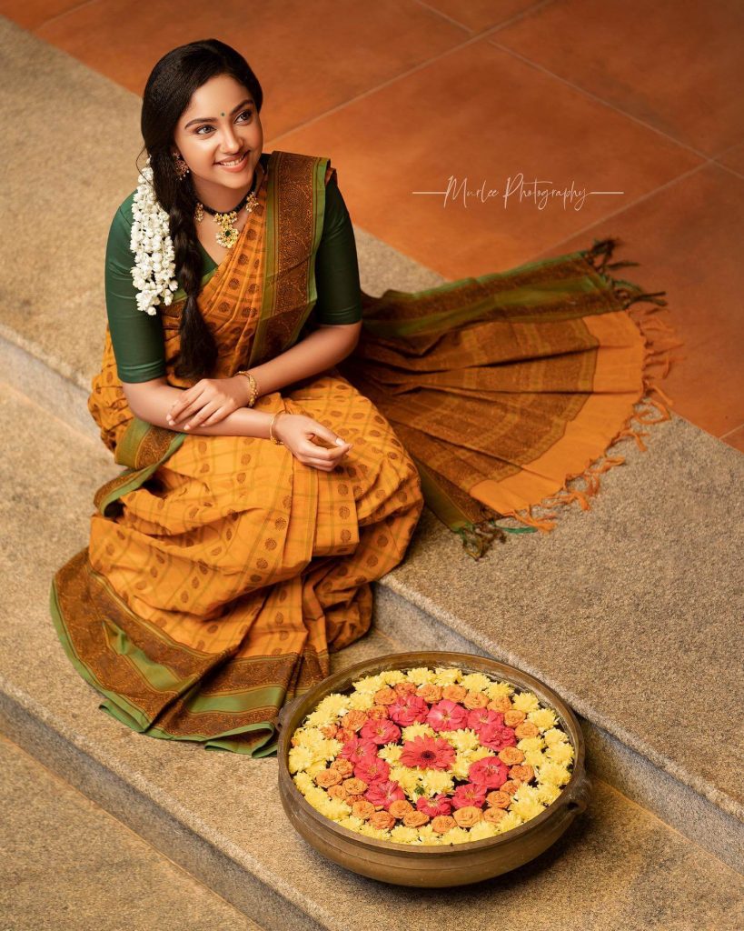 Smruthi Venkat Traditional Attires And Looks - K4 Fashion