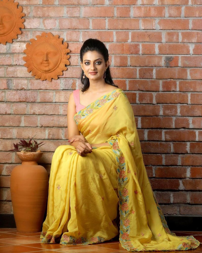Priyanka Nair Festive And Traditional Outfits Inspo - K4 Fashion