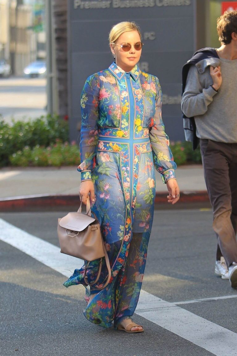 Abbie Cornish- Outfits, Style, and Looks - K4 Fashion