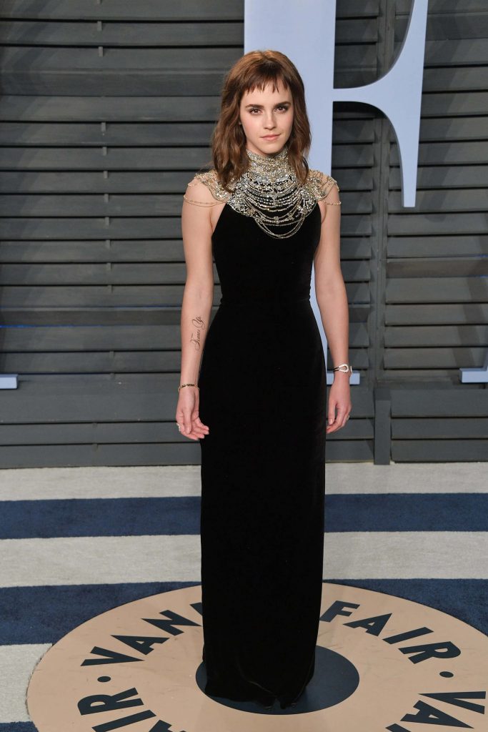 Emma Watson - Outfits, Style, & Looks - K4 Fashion