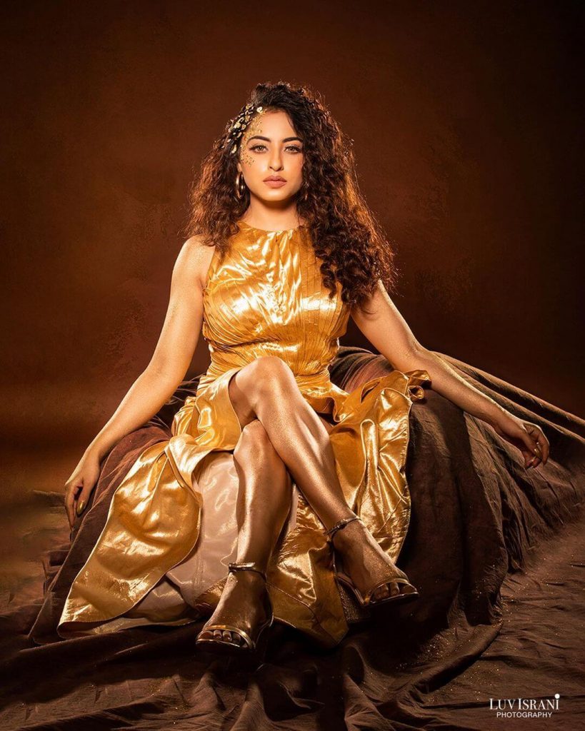Niyati Fatnani Modern, Stylish And Traditional Outfits - K4 Fashion
