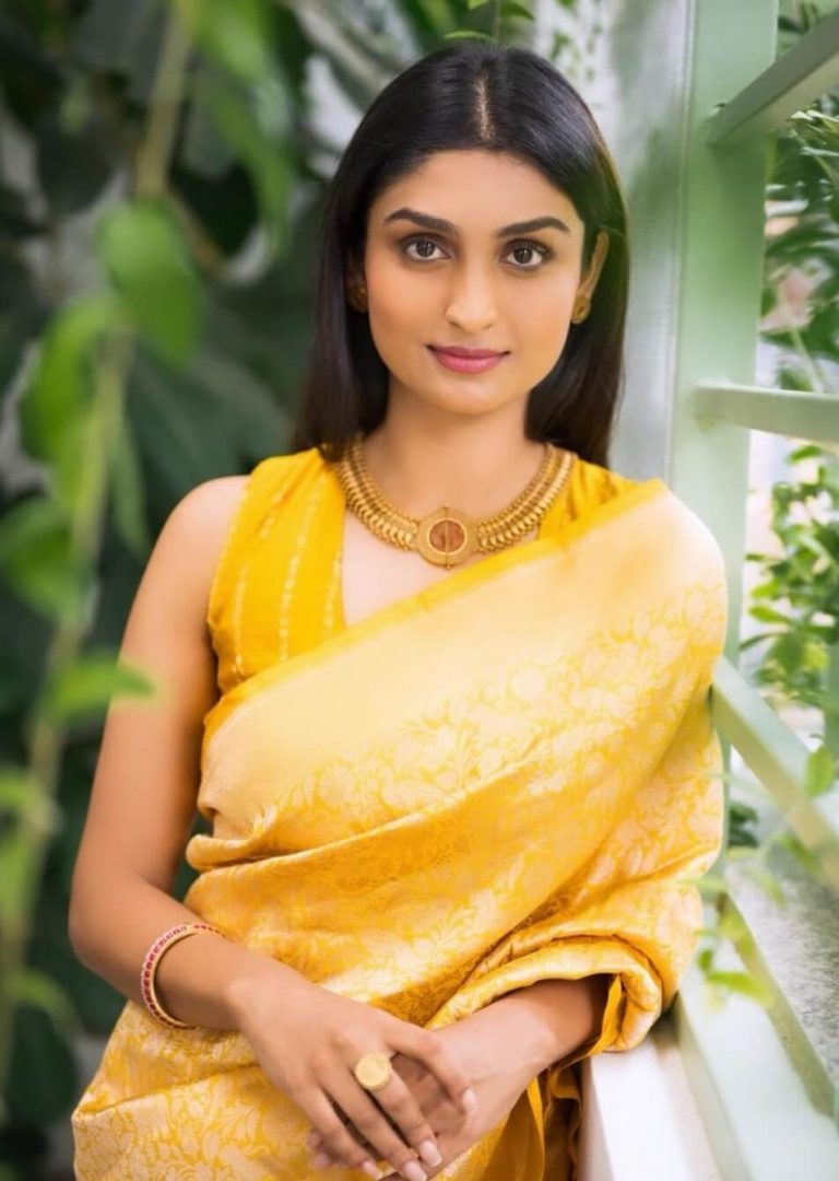 Rachel David Astonishing Ethnic, Western Looks, And Outfits - K4 Fashion