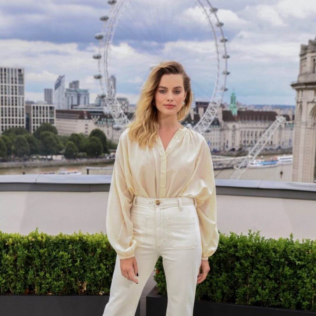 Margot Robbie - Outfits, Style and Looks - K4 Fashion