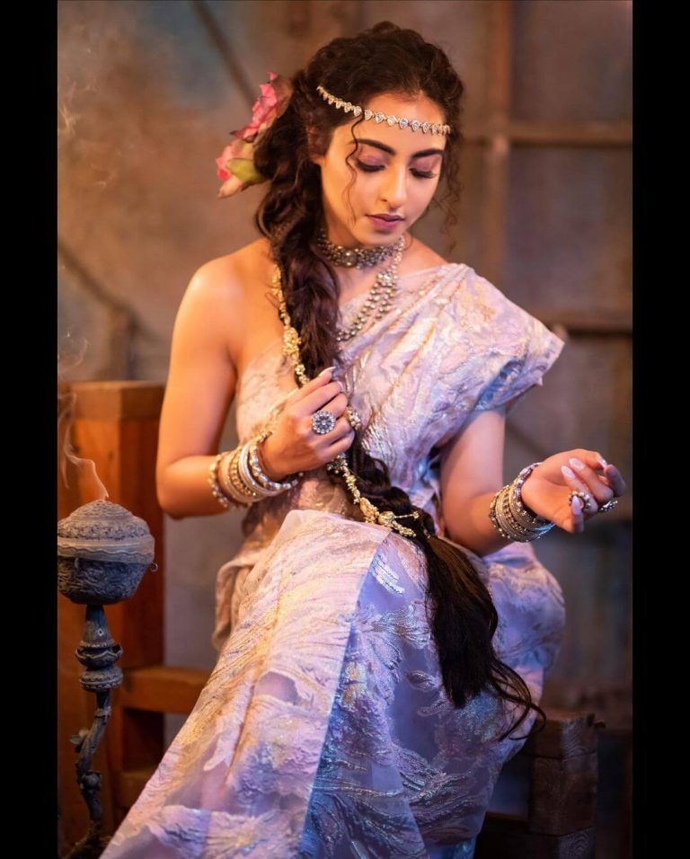 Niyati Fatnani Modern, Stylish And Traditional Outfits - K4 Fashion