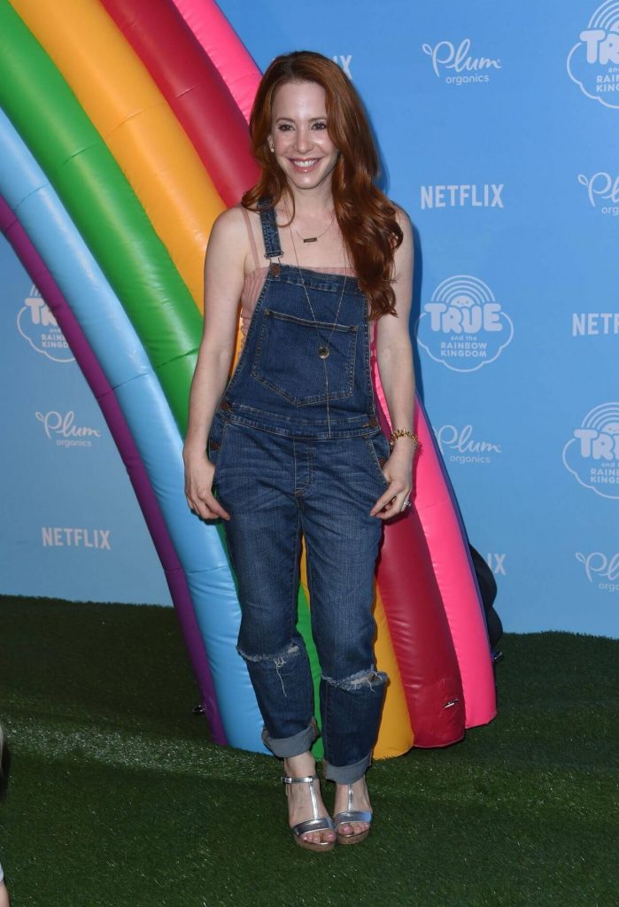 Amy Davidson - Outfits, Style, and Looks - K4 Fashion