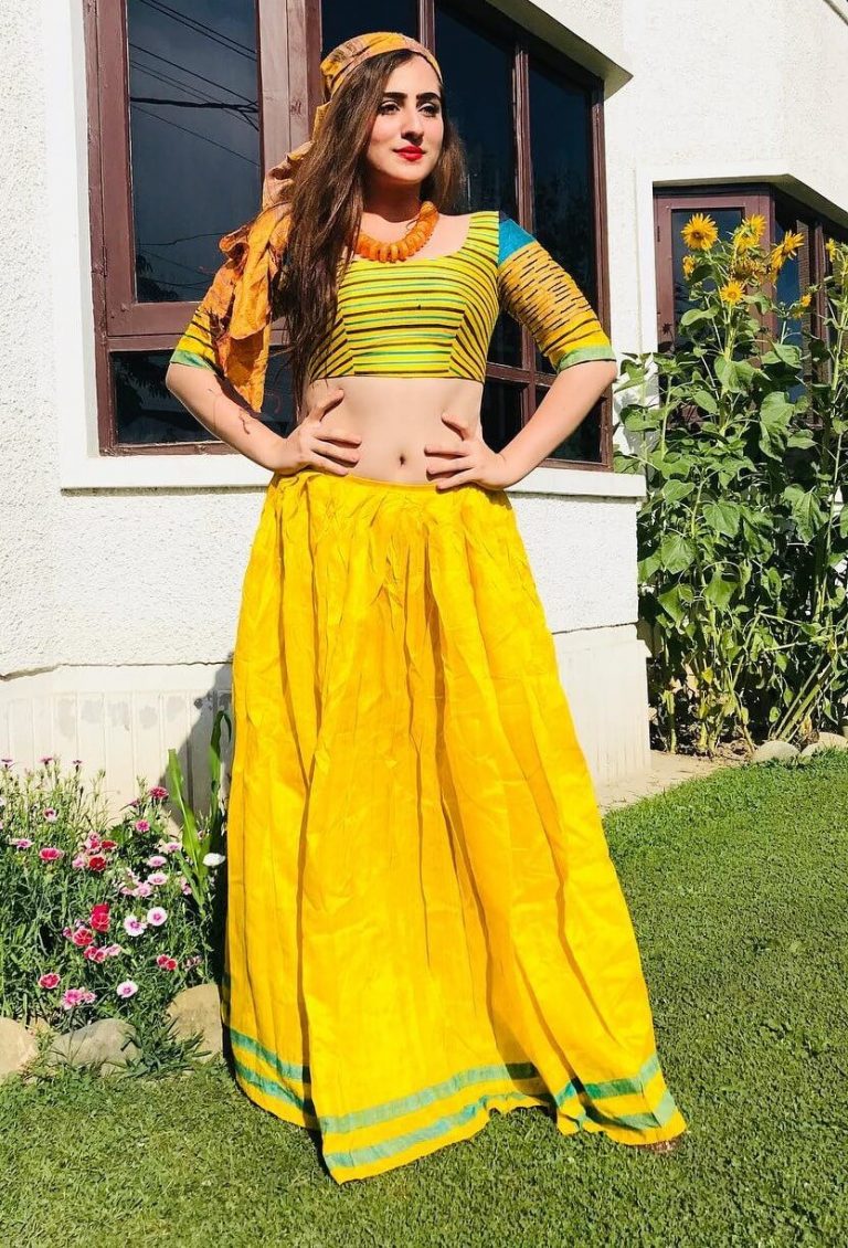 Diana Khan Pahari Girl Look In Yellow 2-Piece - K4 Fashion