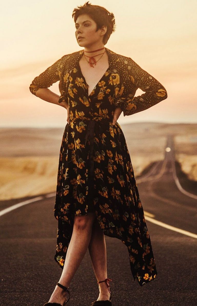 Gracie Gillam - Outfits, Style, and Looks - K4 Fashion