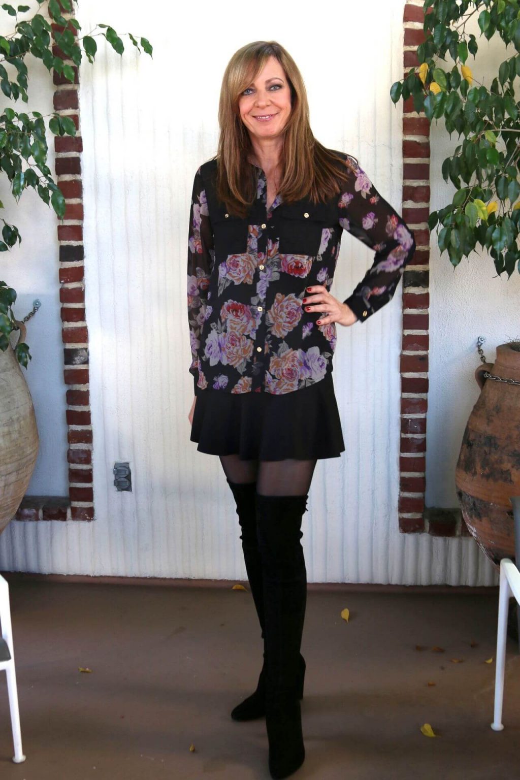 Allison Janney - Outfits, Style, and Looks - K4 Fashion