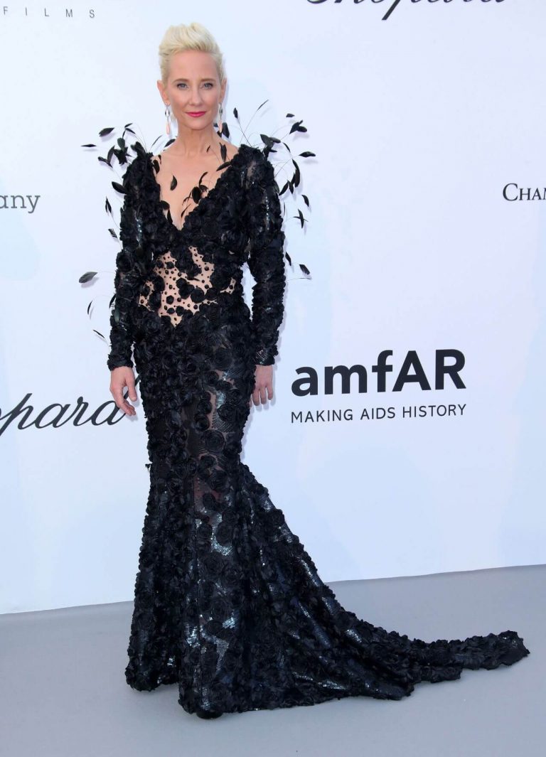 Anne Heche - Outfits, Style, And Looks - K4 Fashion