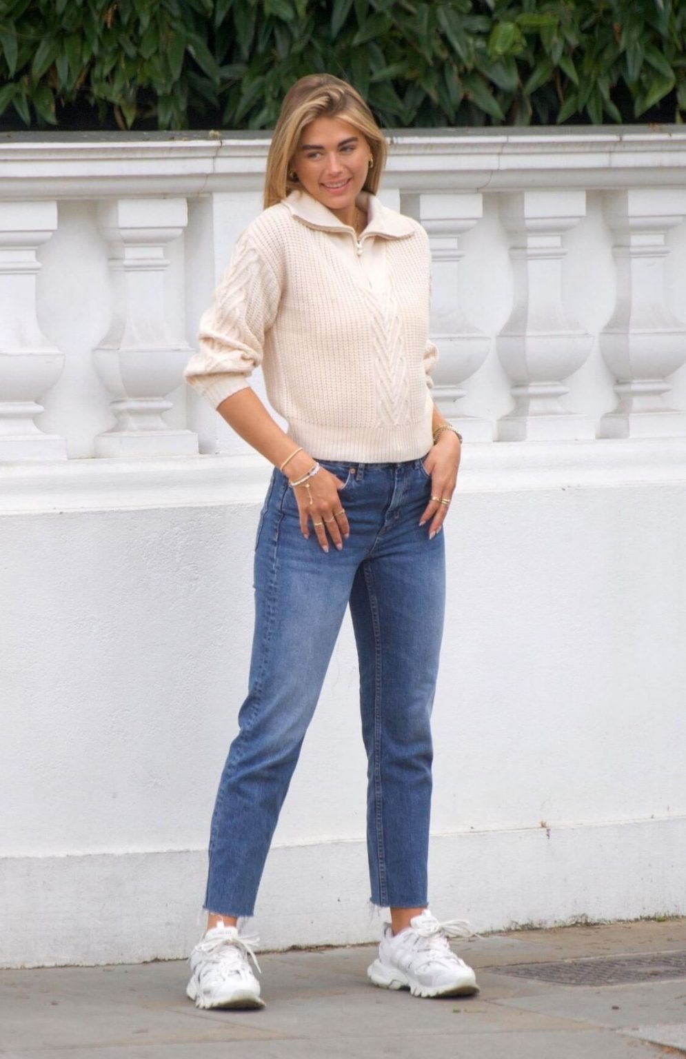 Arabella Chi - Outfits, Style, And Looks - K4 Fashion