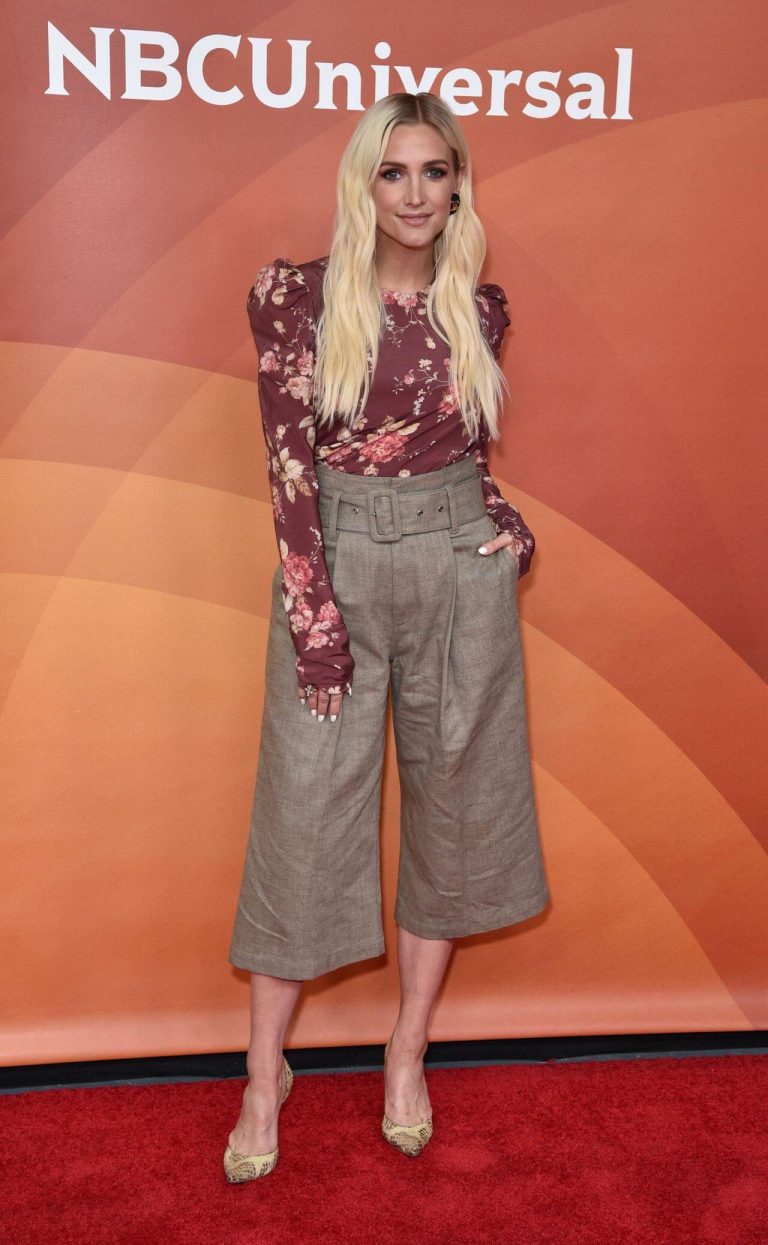 Ashlee Simpson - Outfits, Style, And Looks - K4 Fashion