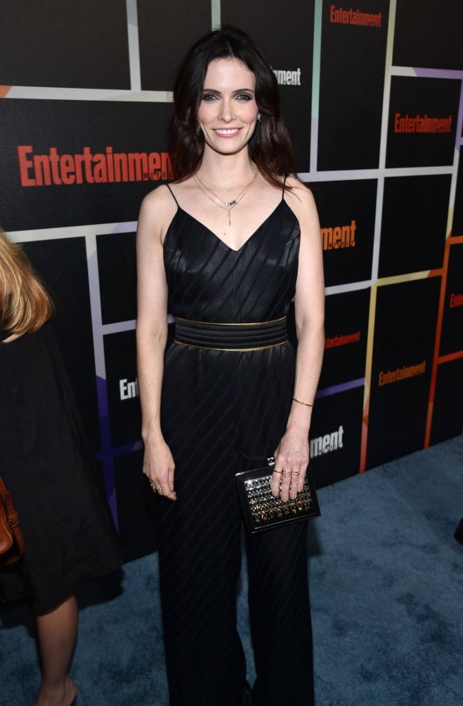 Bitsie Tulloch - Outfits, Style, And Looks - K4 Fashion