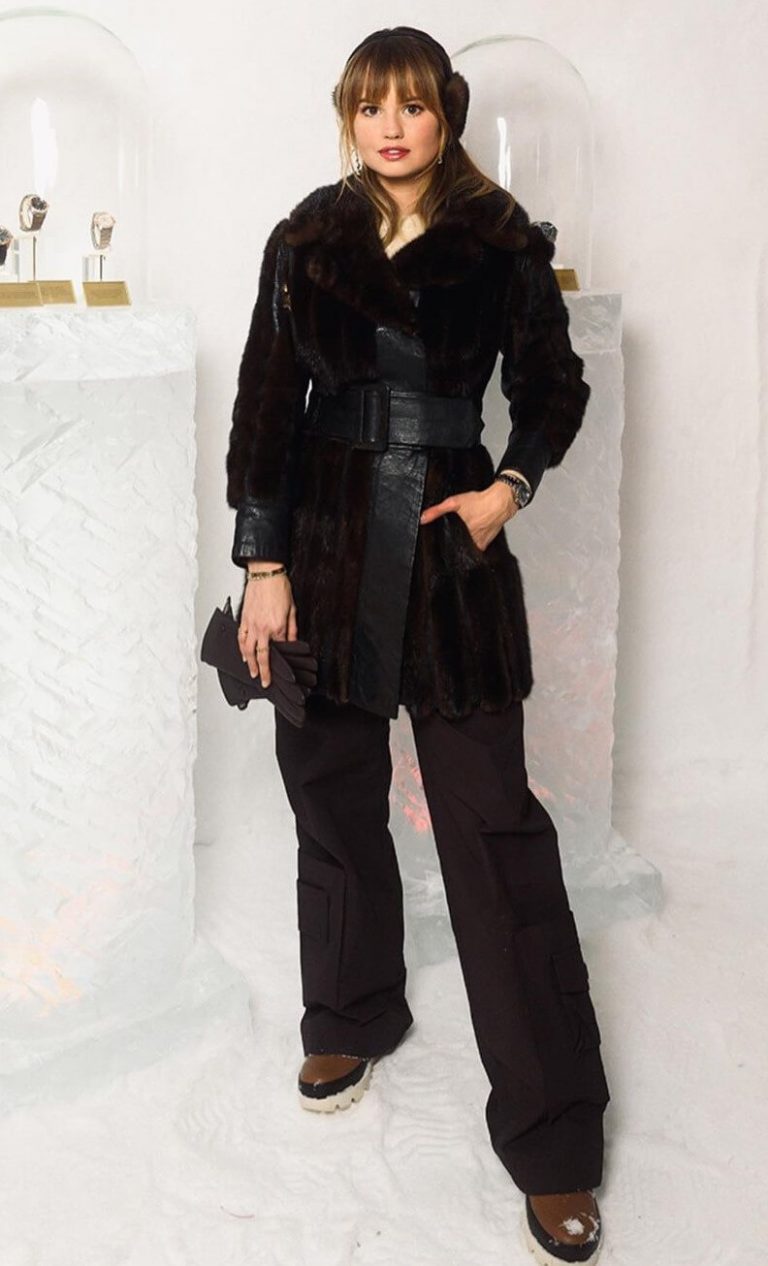 Debby Ryan - Outfits, Style, And Looks - K4 Fashion