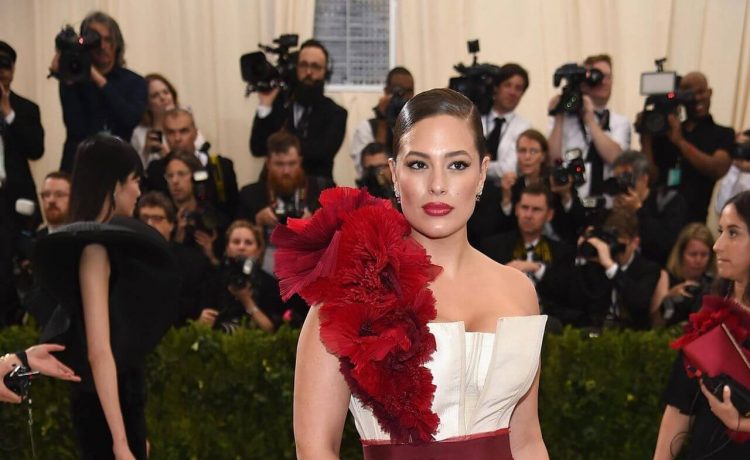 Ashley Graham - Outfits, Style, And Looks - K4 Fashion