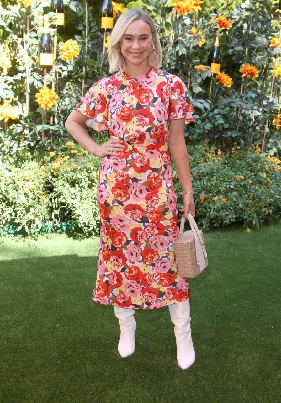 Becca Tobin - Outfits, Style, And Looks - K4 Fashion