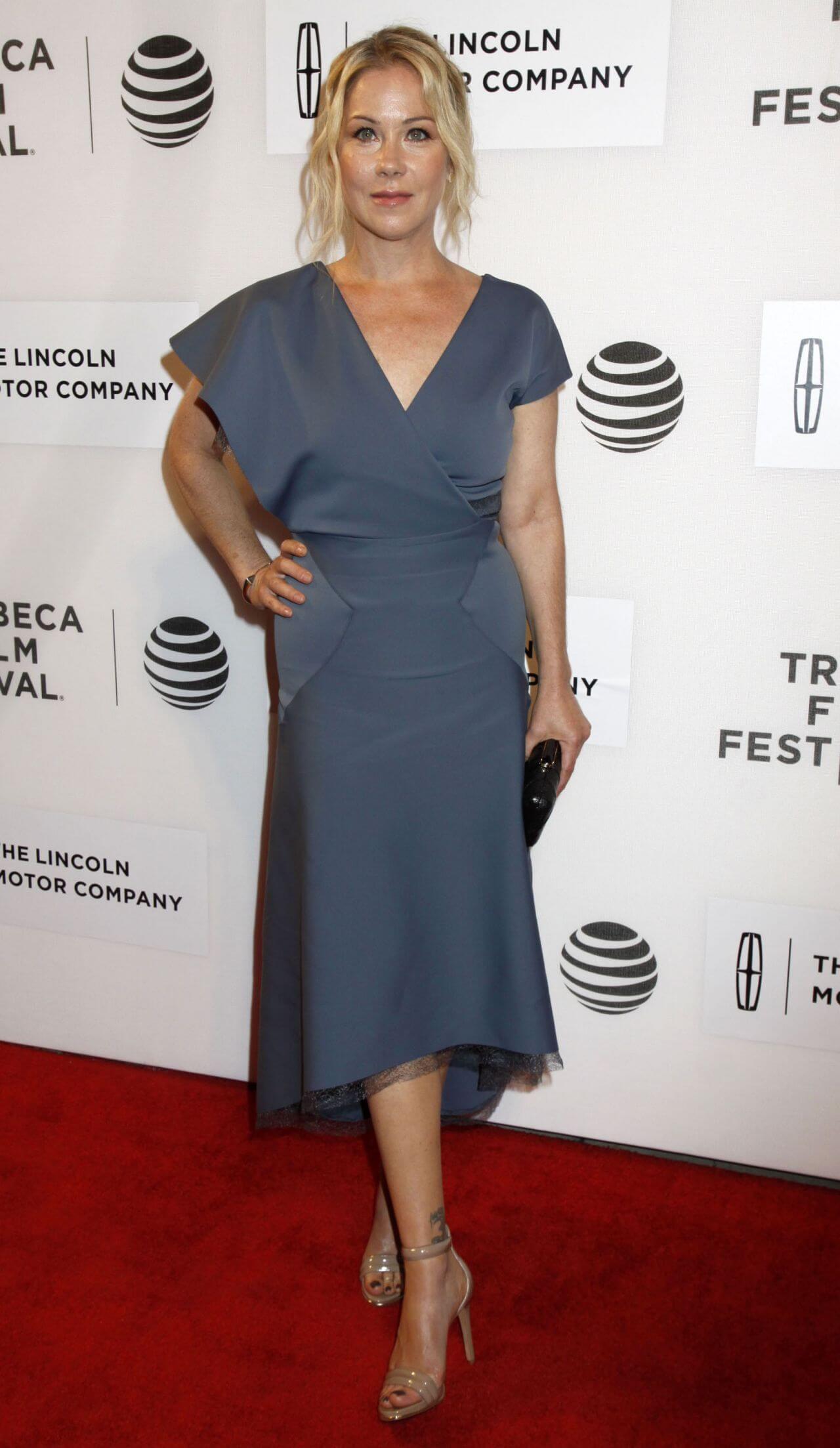 Christina Applegate - Outfits , Style and Looks - K4 Fashion