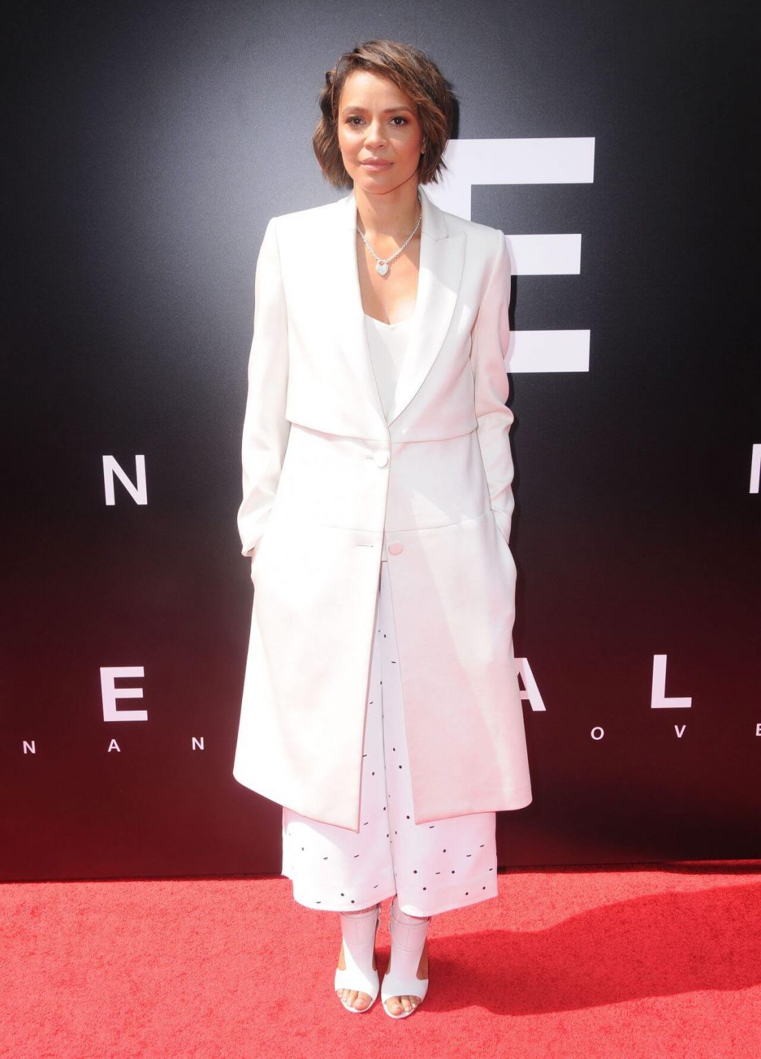 Carmen Ejogo - Outfits , Style and Looks - K4 Fashion