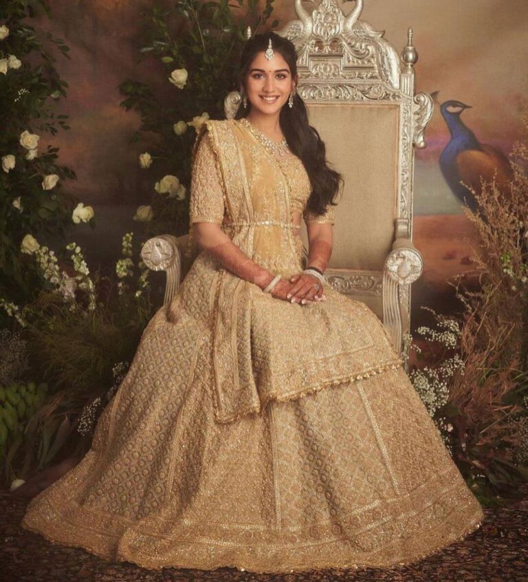 Radhika Merchant’s Breathtaking Style And Outfits - K4 Fashion