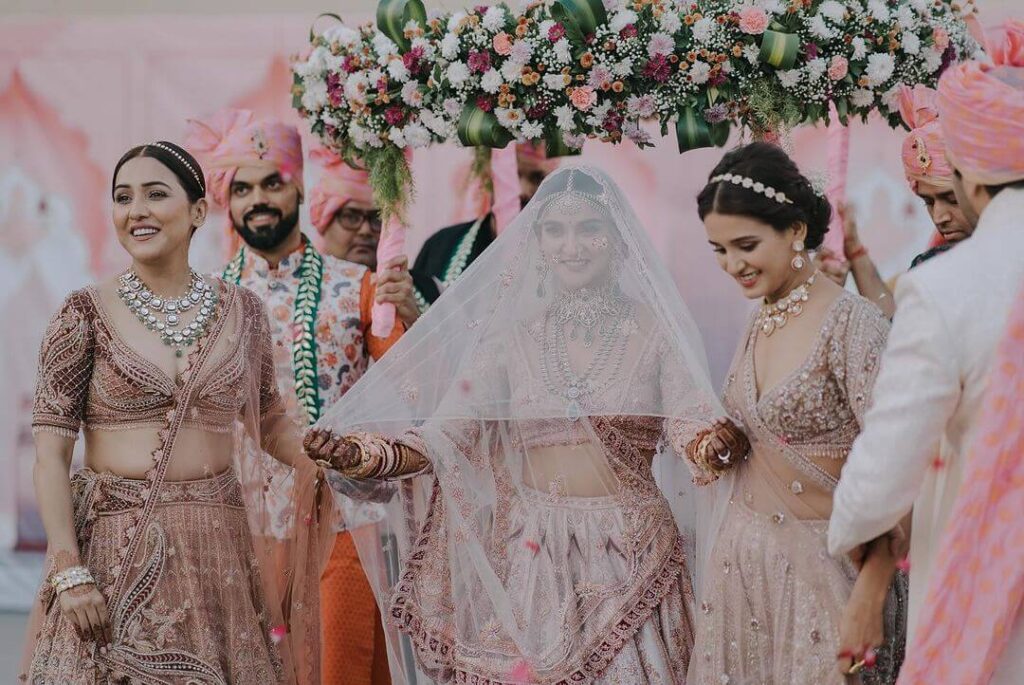Dancer-Actor Mukti Mohan Ties Knot With Kunal Thakur, Shares First Pics ...