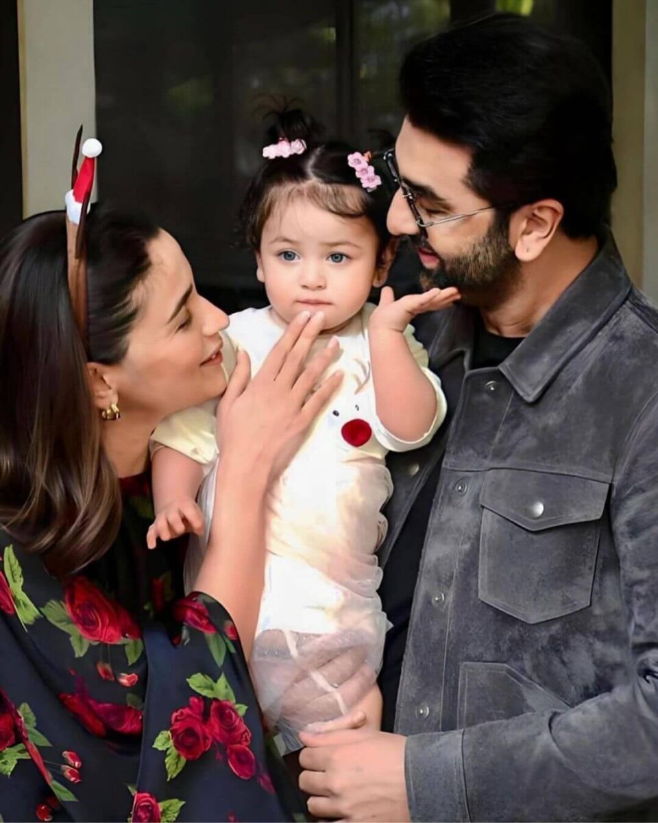 Ranbir Kapoor-Alia Bhatt's Daughter Raha's First Photo Out - K4 Fashion